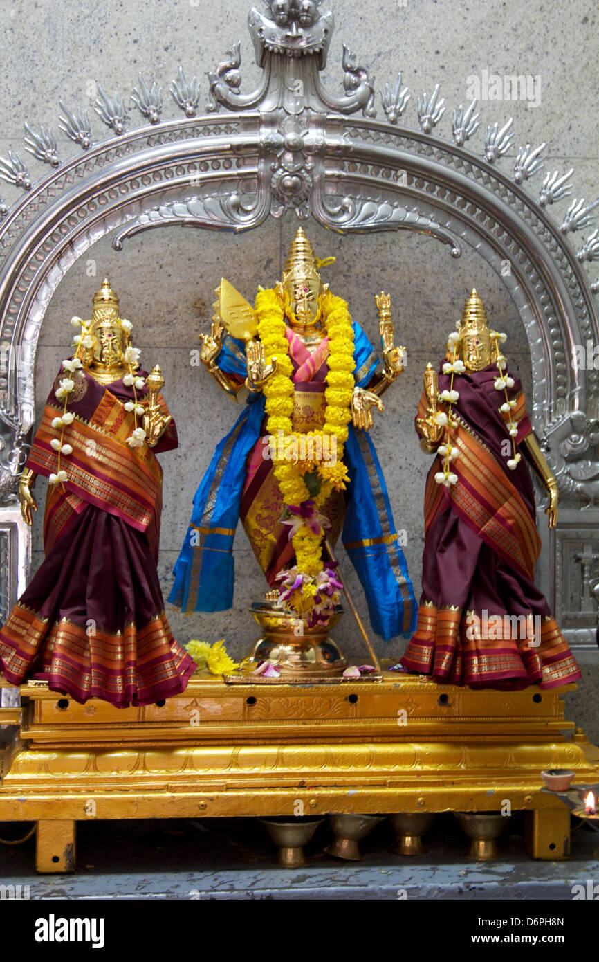 Altar in hindu temple in hi-res stock photography and images - Alamy