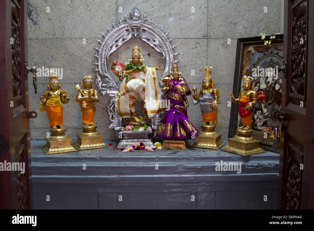 Altar in hindu temple in hi-res stock photography and images - Alamy