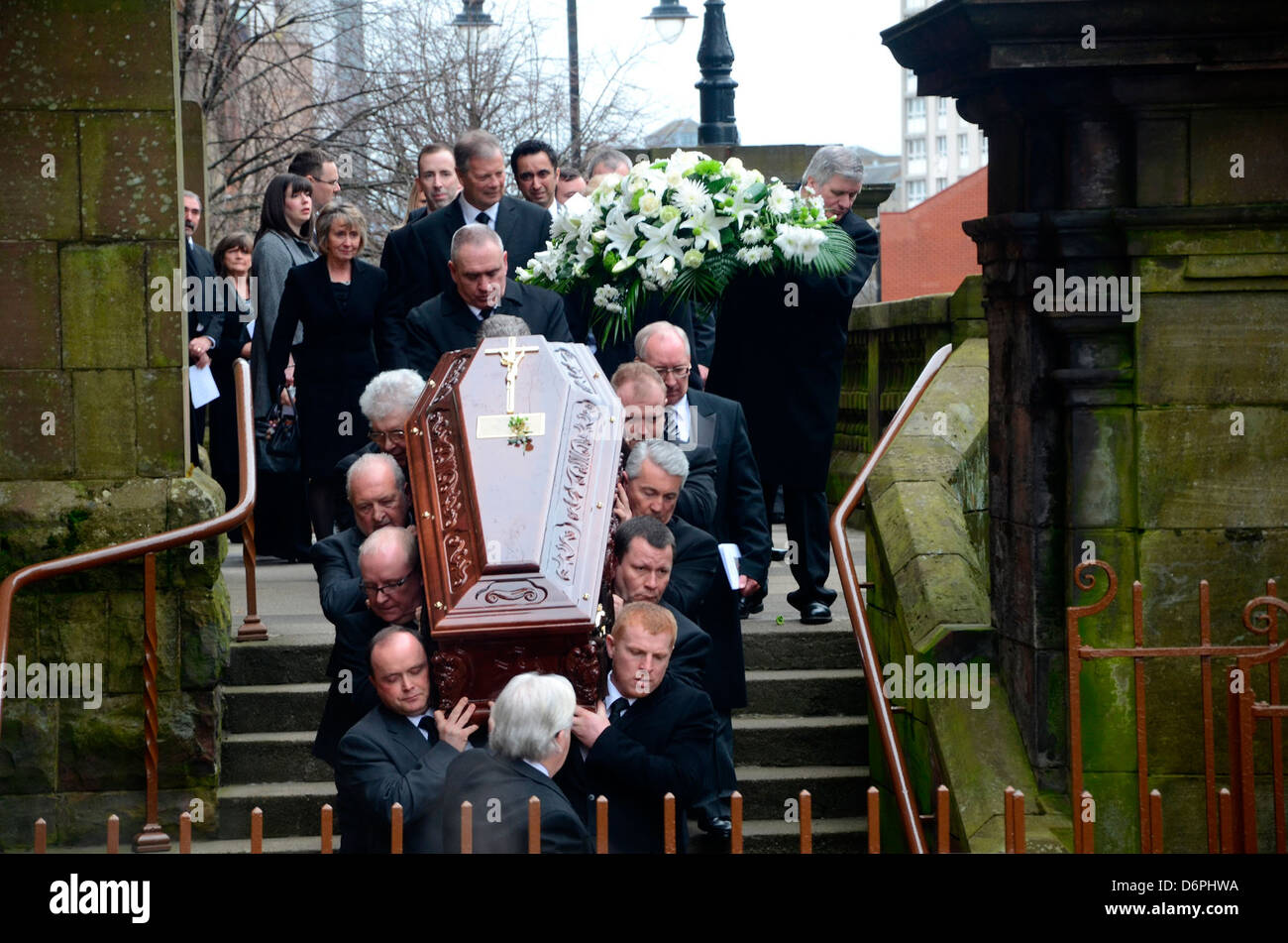 Pall bearer hi-res stock photography and images - Alamy