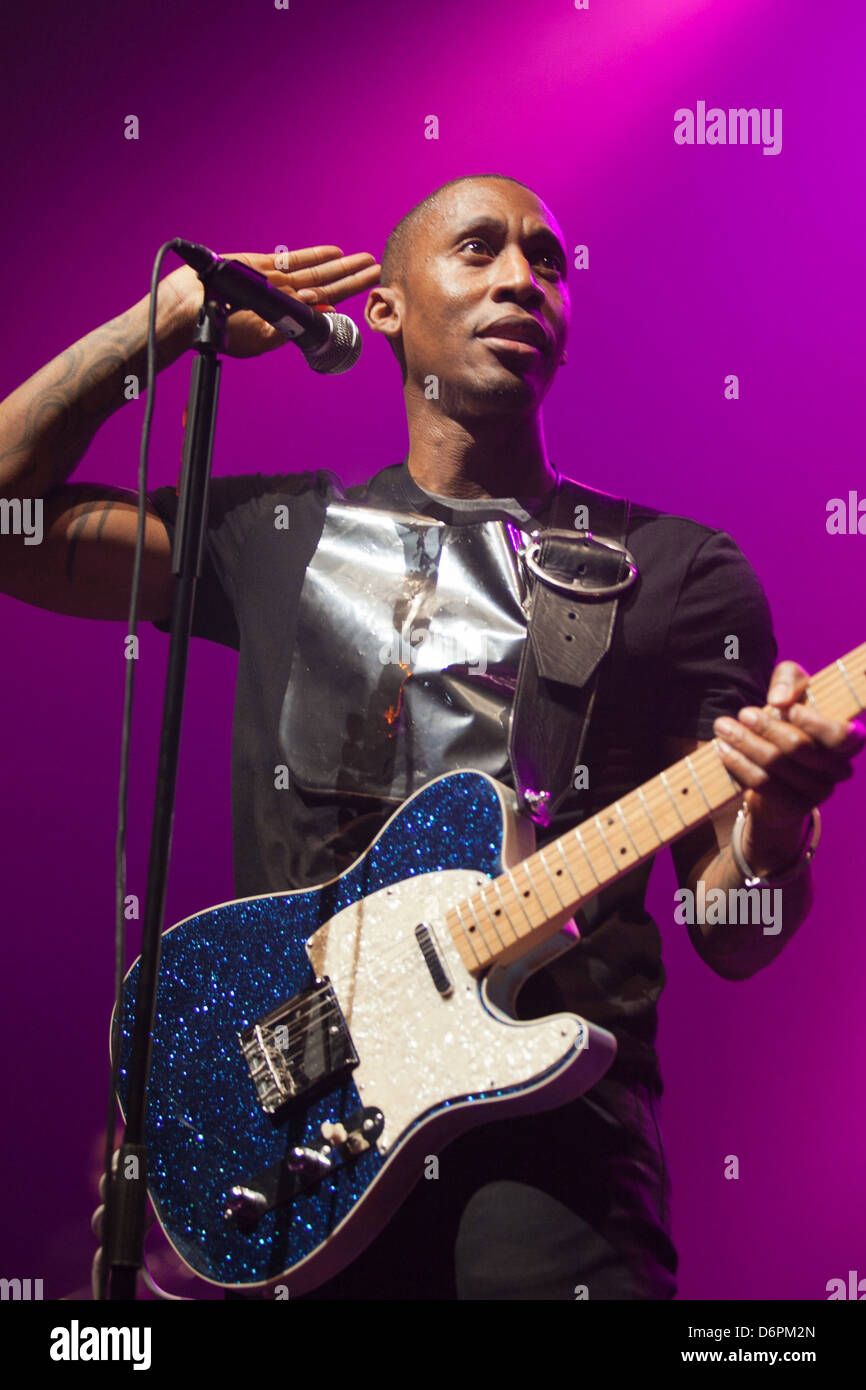 Raphael Saadiq performing live at l'Olympia Paris, France - 09.03.12 ...