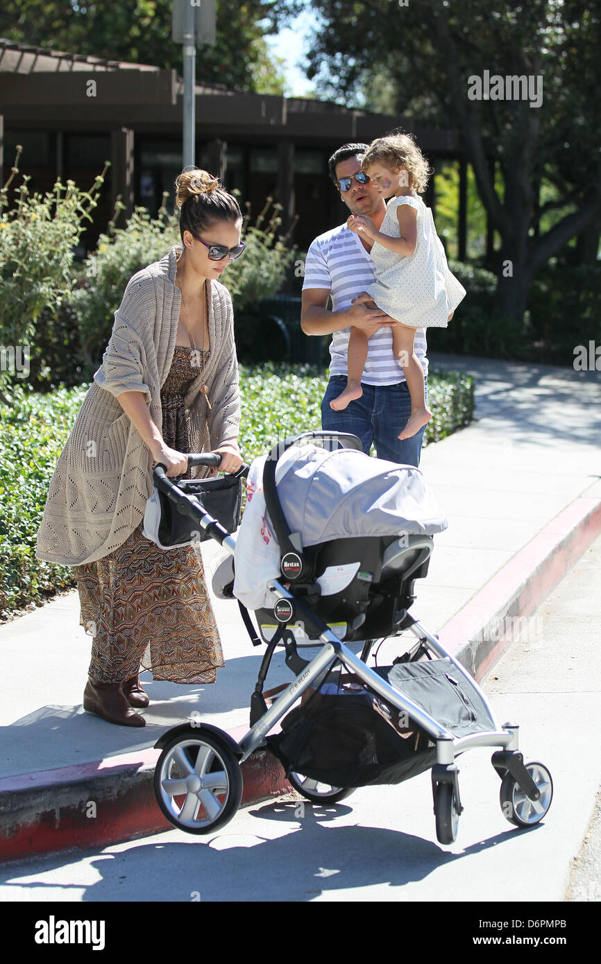 Jessica Alba, Cash Warren, Honor Marie and Haven Warren enjoy the day ...