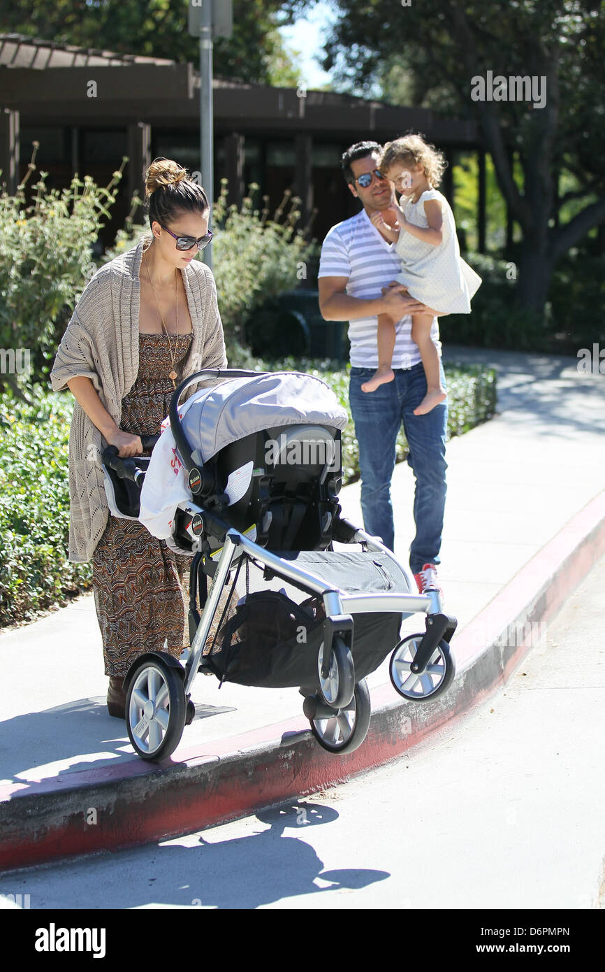 Jessica Alba, Cash Warren, Honor Marie and Haven Warren enjoy the day ...