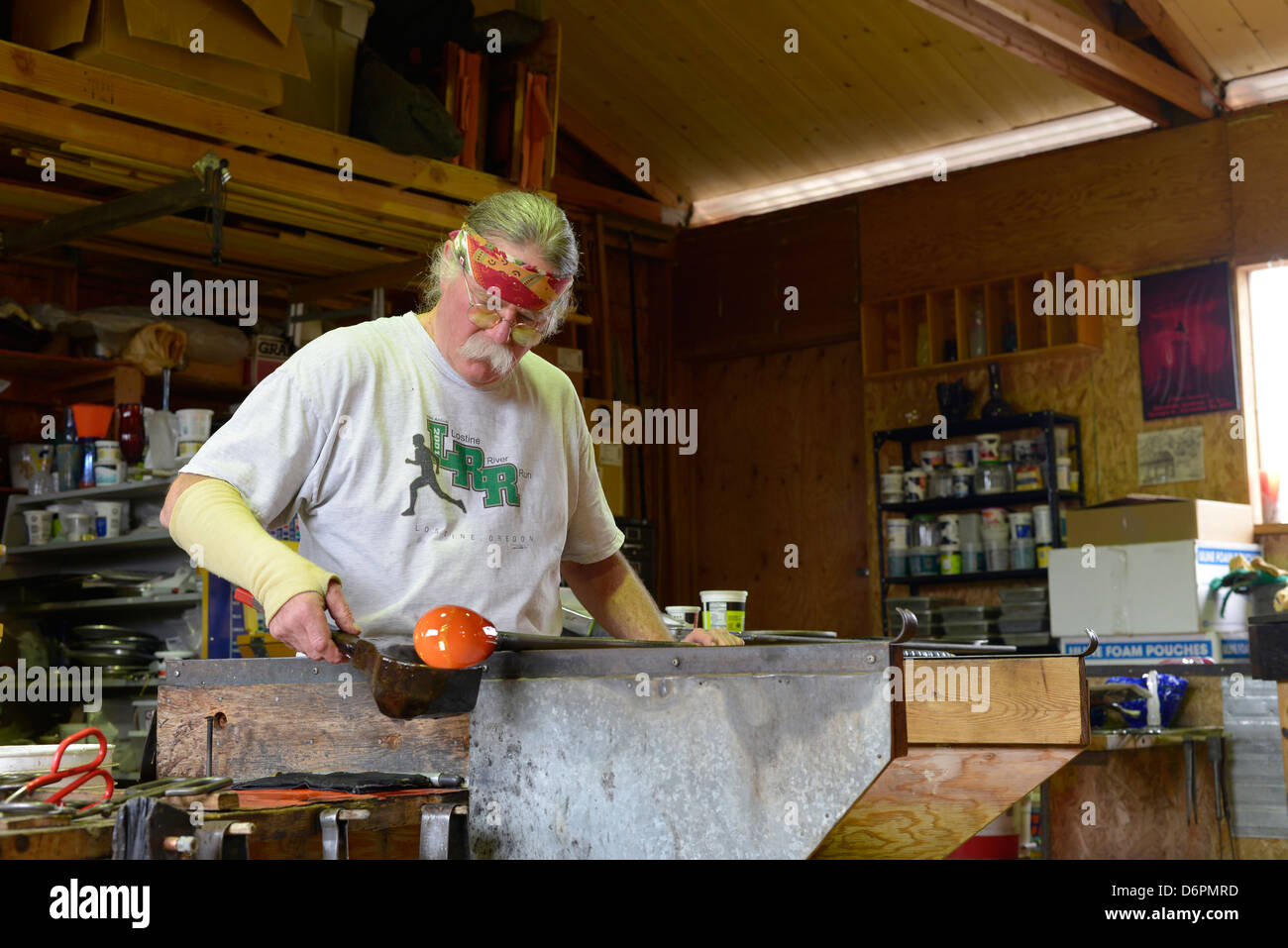 Glassblowing block hi-res stock photography and images - Alamy