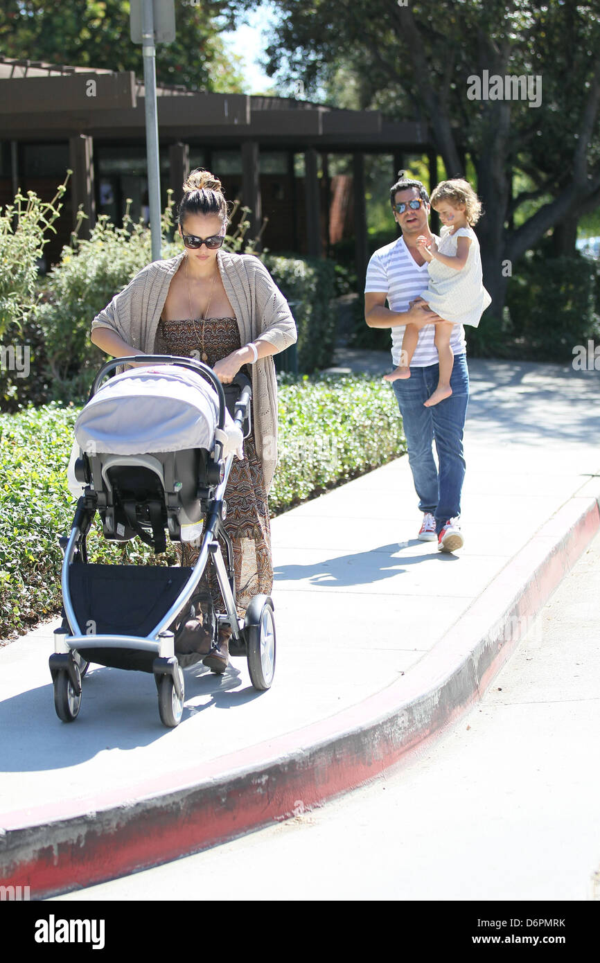 Jessica Alba, Cash Warren, Honor Marie and Haven Warren enjoy the day ...