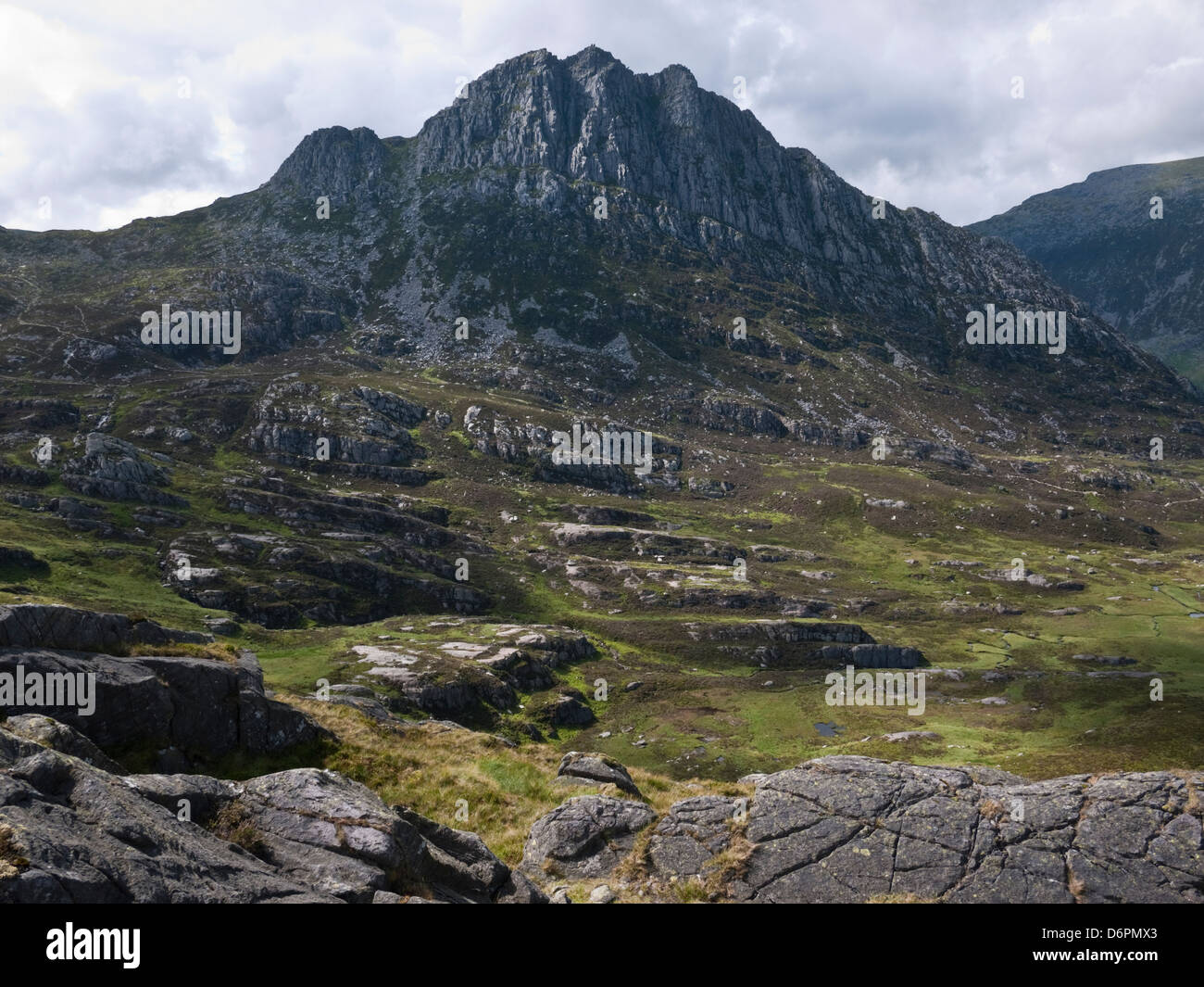 East face of tryfan hi-res stock photography and images - Alamy