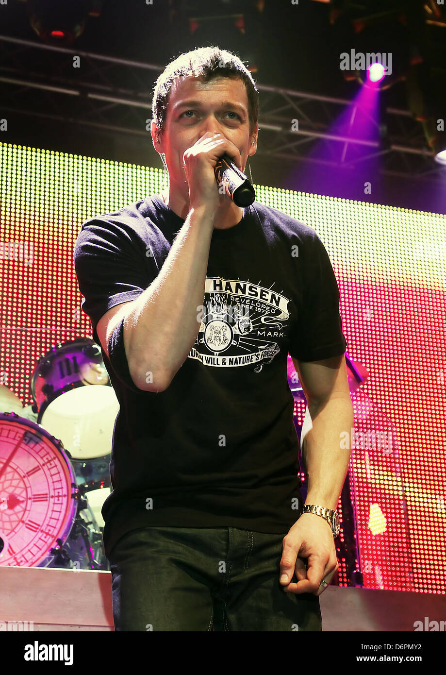 Brad Arnold of 3 Doors Down perform in concert at the Manchester ...