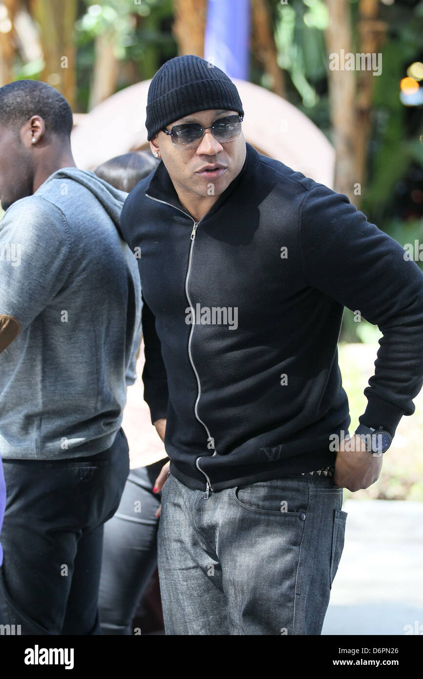 Ll cool j aka james todd smith hi-res stock photography and images - Alamy