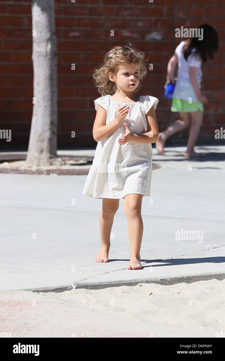 Jessica Alba, Cash Warren, Honor Marie and Haven Warren enjoy the day ...
