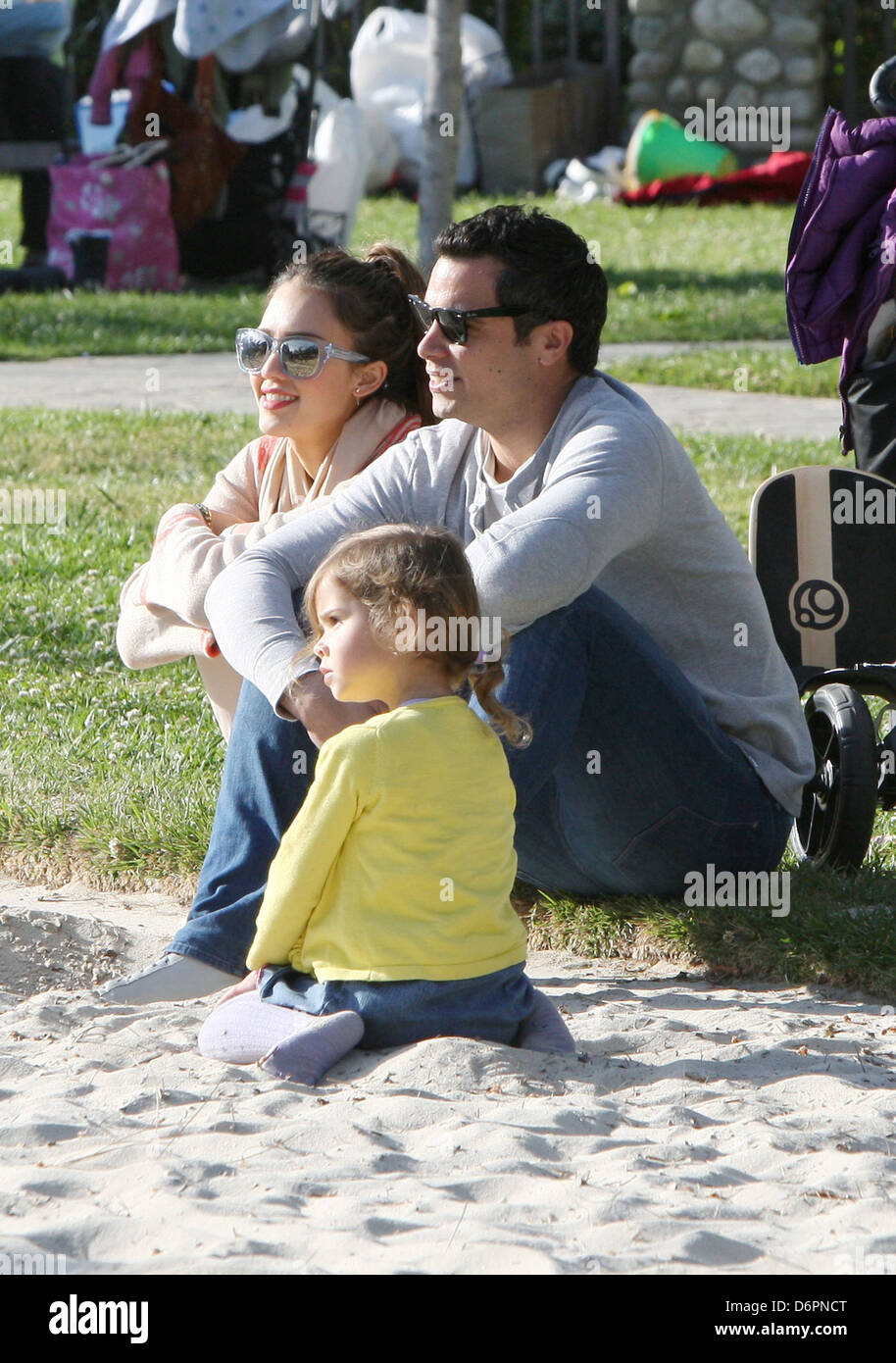 Jessica Alba and her husband Cash Warren take their daughters Honor ...