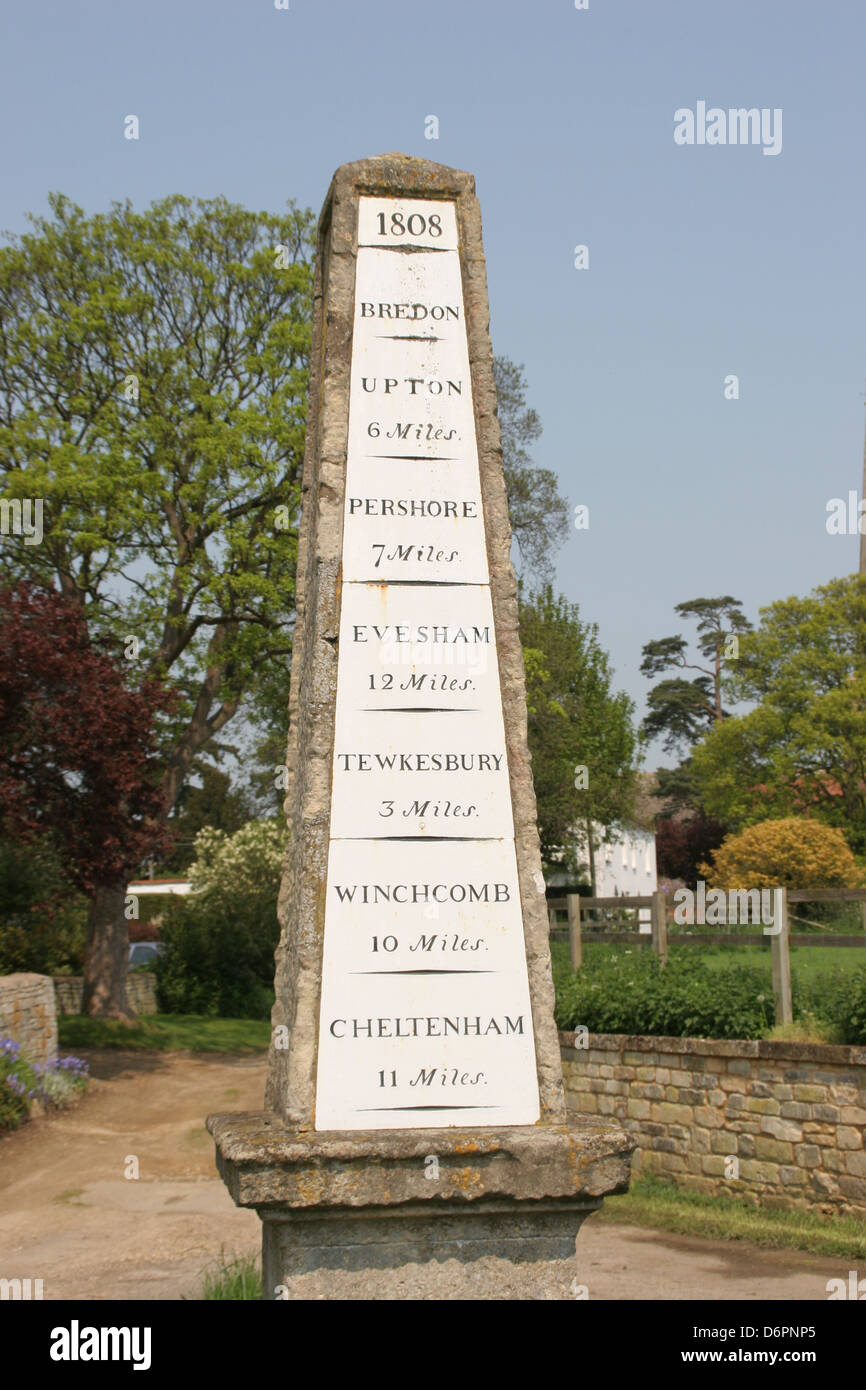 Turnpike milestone worcestershire england uk hi-res stock photography ...