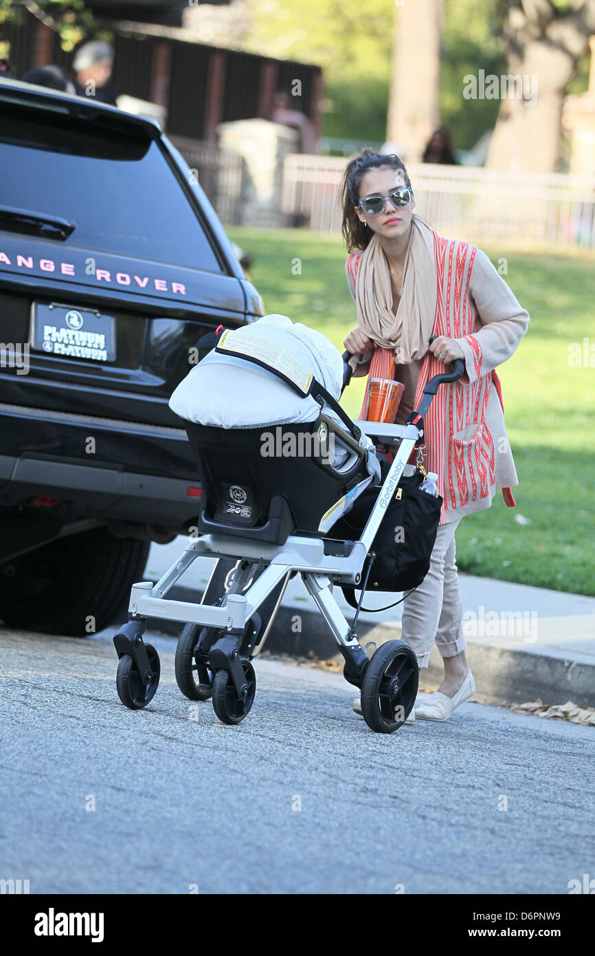 Jessica Alba and her daughter Haven Warren enjoy the day at Coldwater ...