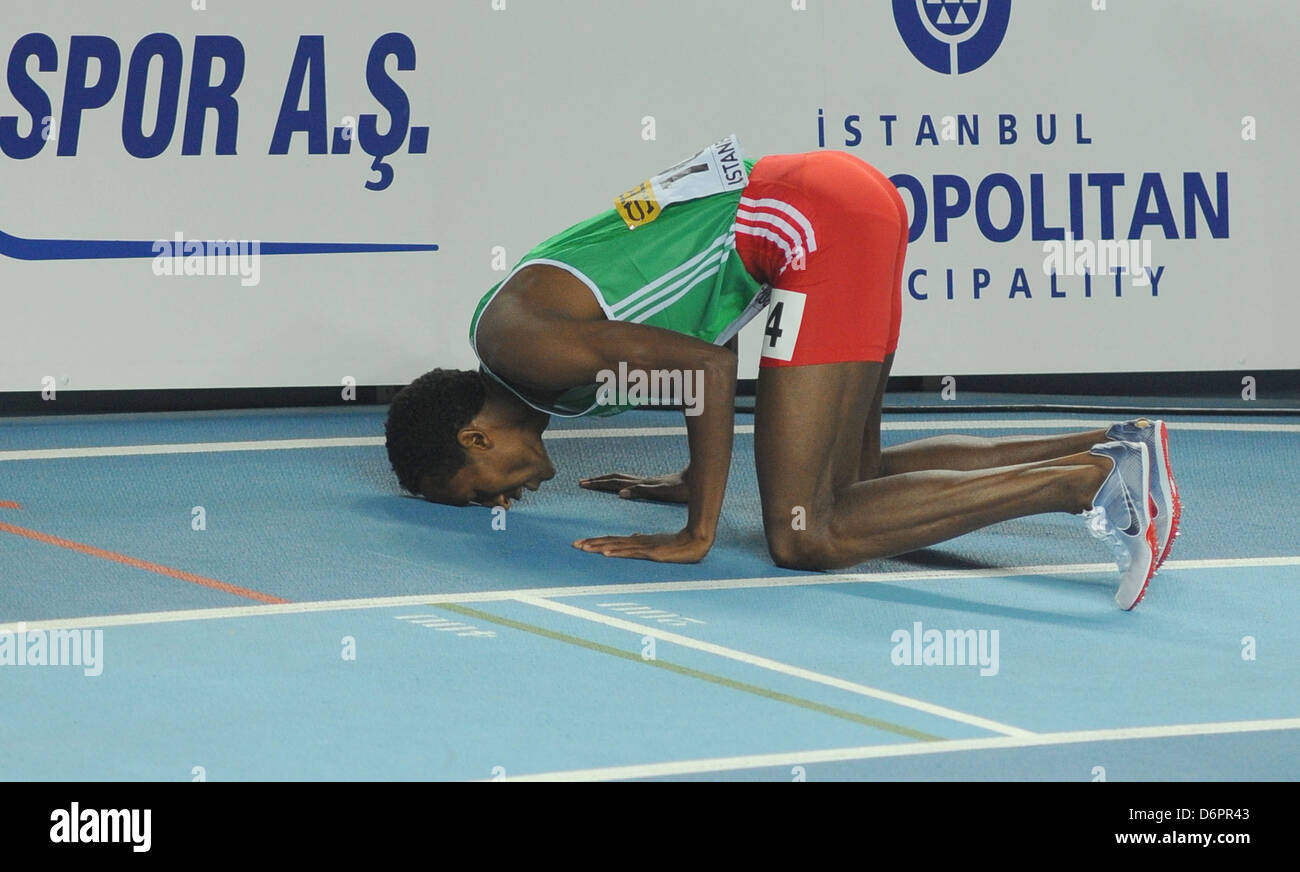Ethiopia's Mohammed Aman celebrates after winning gold in the men's ...