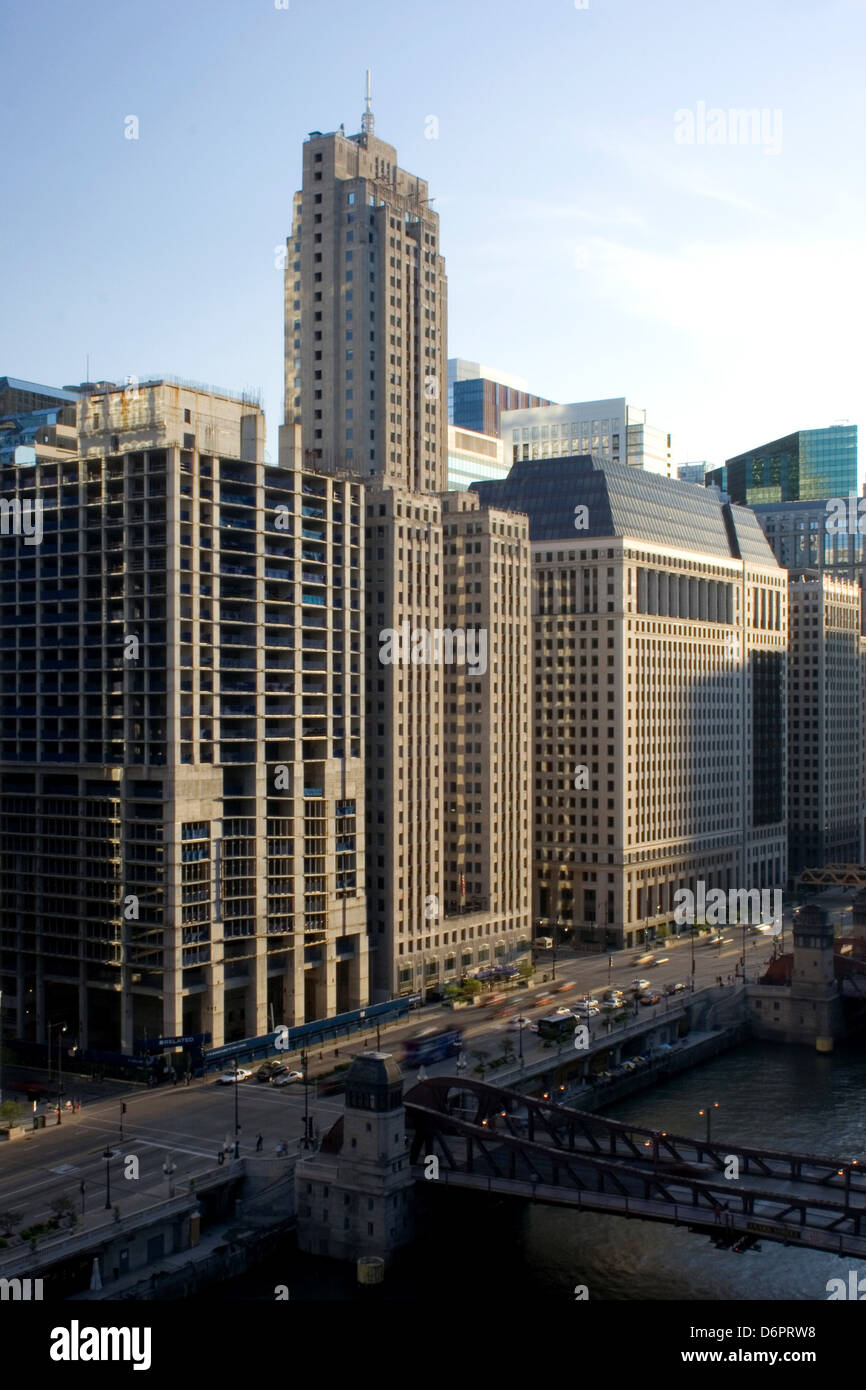 Lasalle wacker building hi-res stock photography and images - Alamy