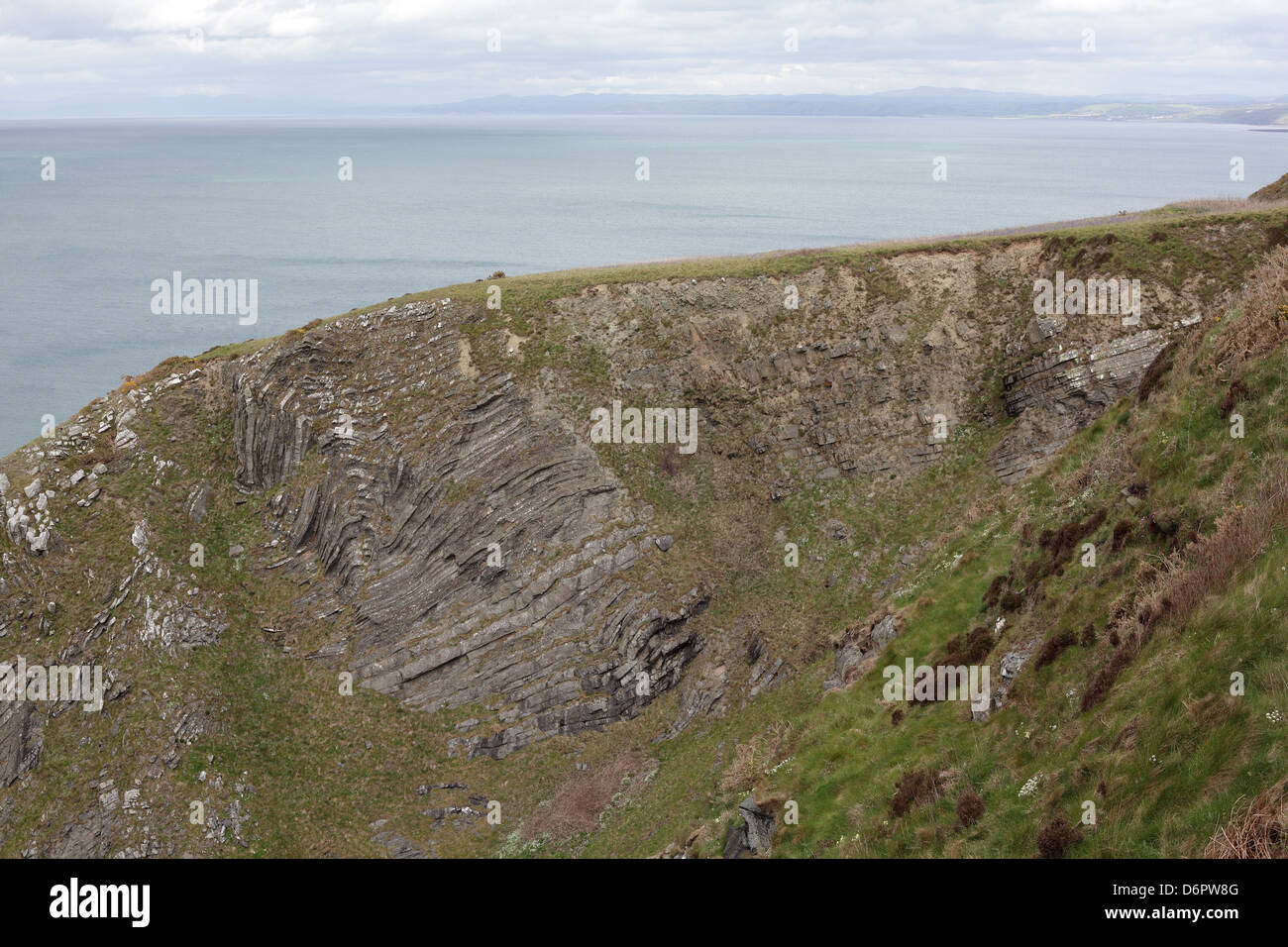 Folded rocks hi-res stock photography and images - Alamy