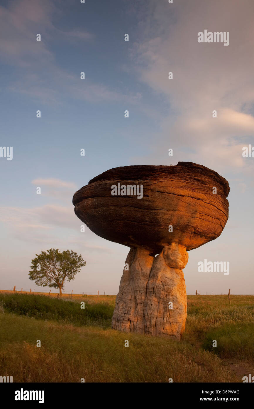 Vast badlands rock formations hi-res stock photography and images - Alamy