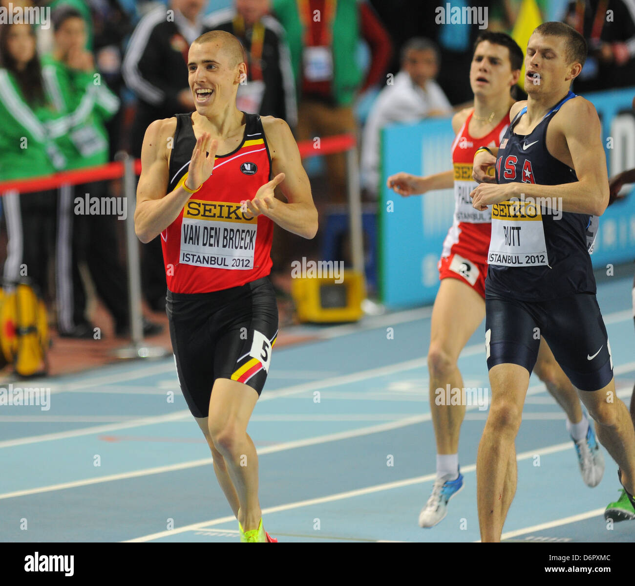 Belgium's Jan Van Den Broeck (L) and US athlete's Michael Rutt (R ...