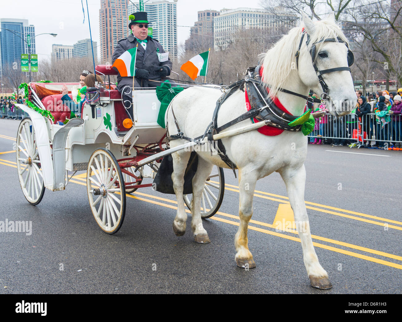 Participants with Horse and cart at the annual Saint Patrick's Day ...