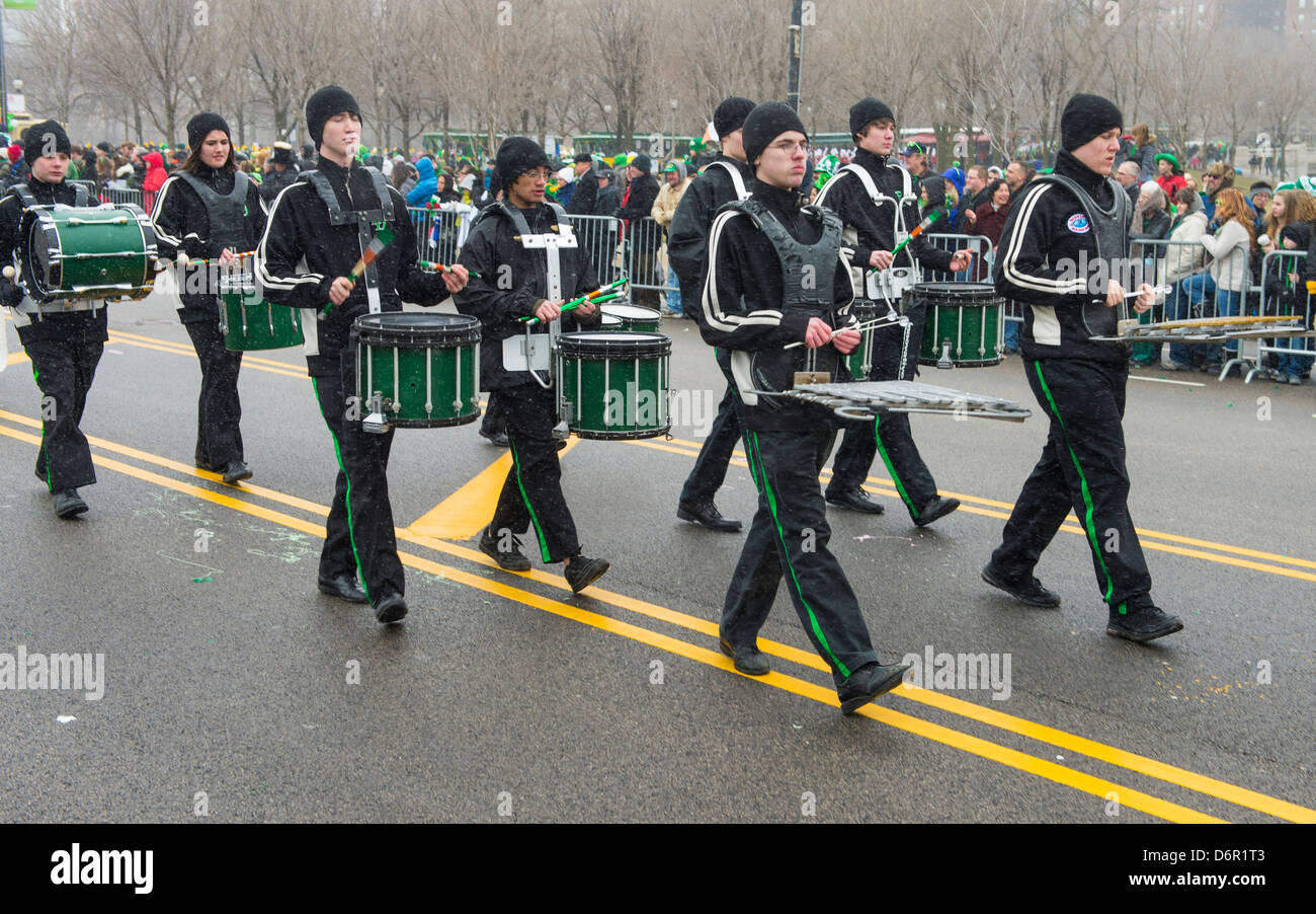 Band marching at the annual Saint Patrick's Day Parade in Chicago Stock ...