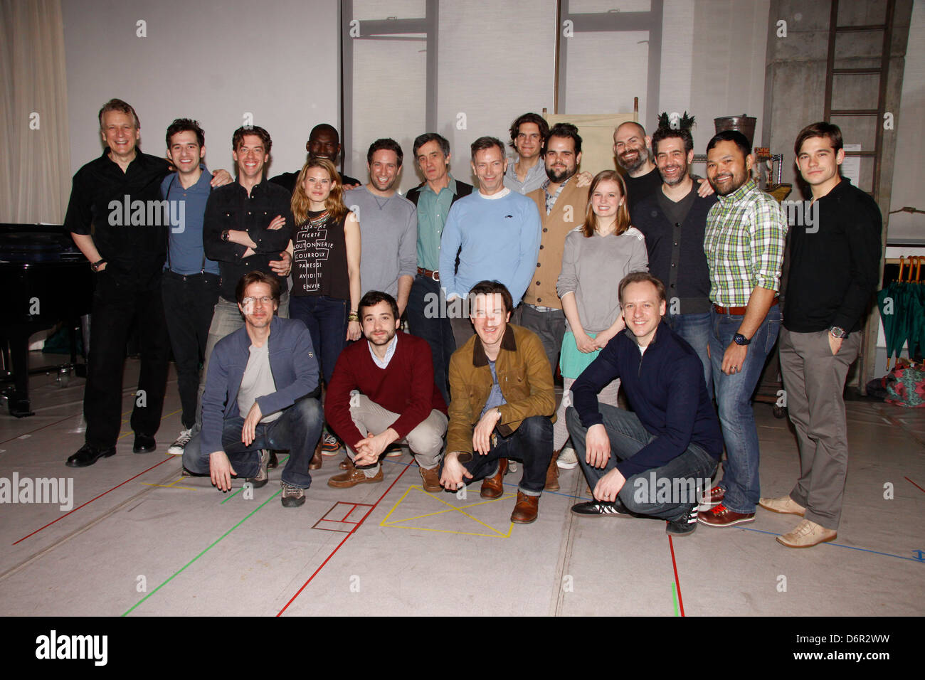 Cast team hi-res stock photography and images - Alamy