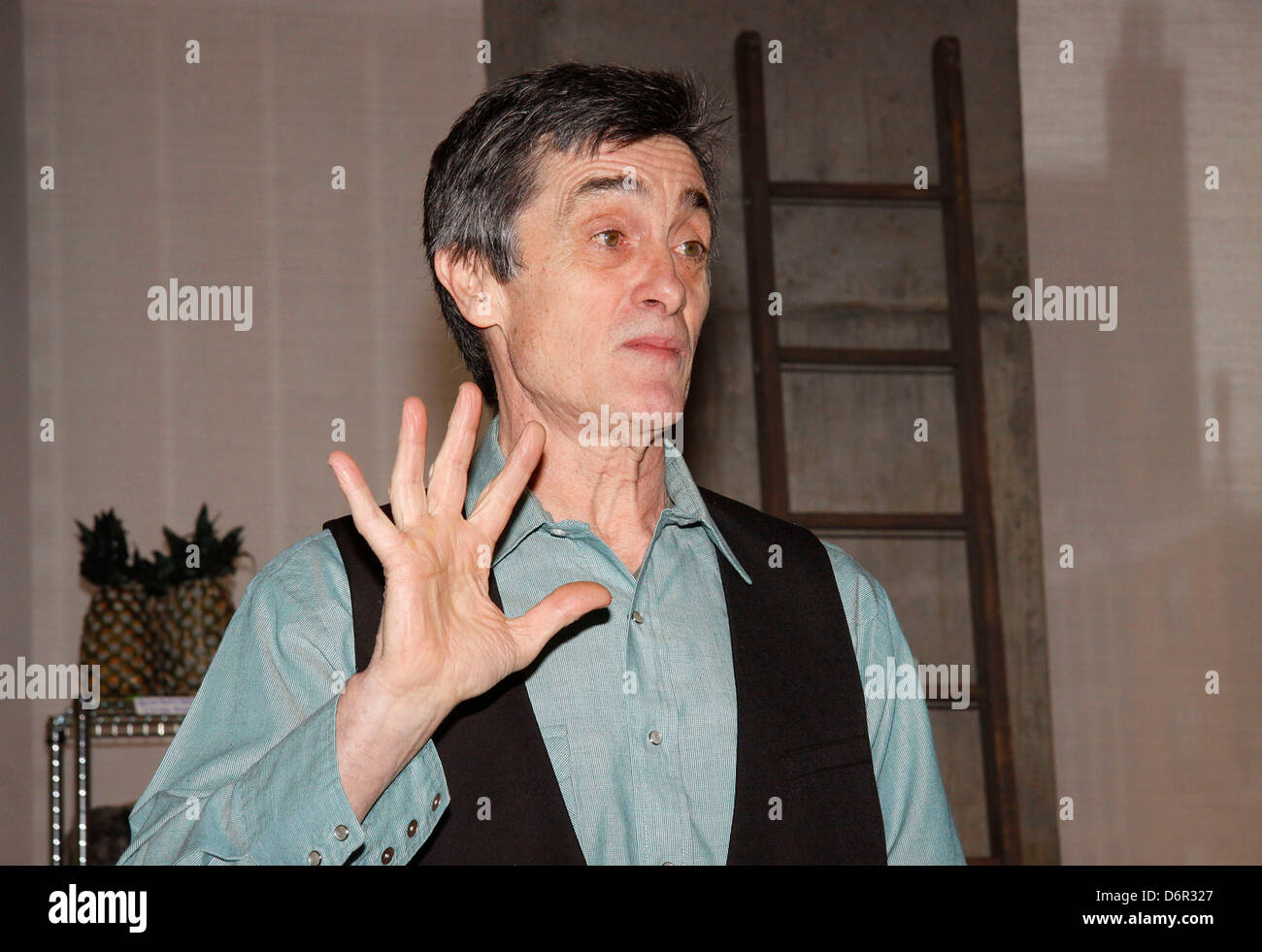 Roger Rees from the classic TV show 'Cheers' Meet and greet with the ...