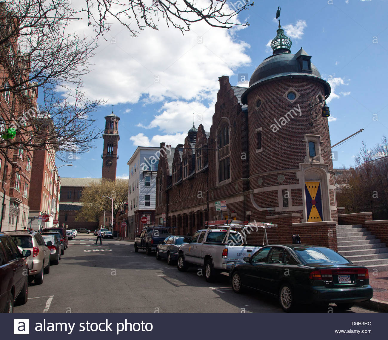 Harvard Lampoon Building Stock Photos & Harvard Lampoon Building Stock ...