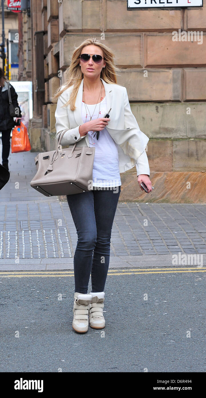 Alex Curran aka Alex Gerrard heading out for lunch with a friend in ...