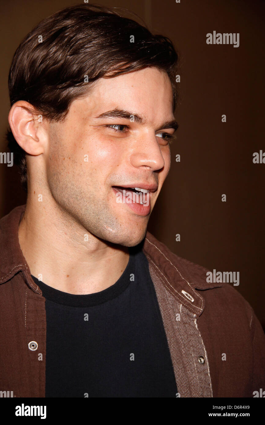 Jeremy jordan hi-res stock photography and images - Alamy