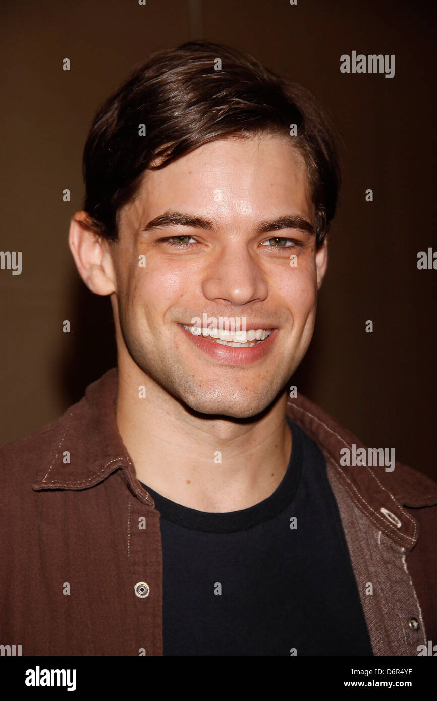 Jeremy Jordan Photo call and rehearsal for the Broadway musical ...