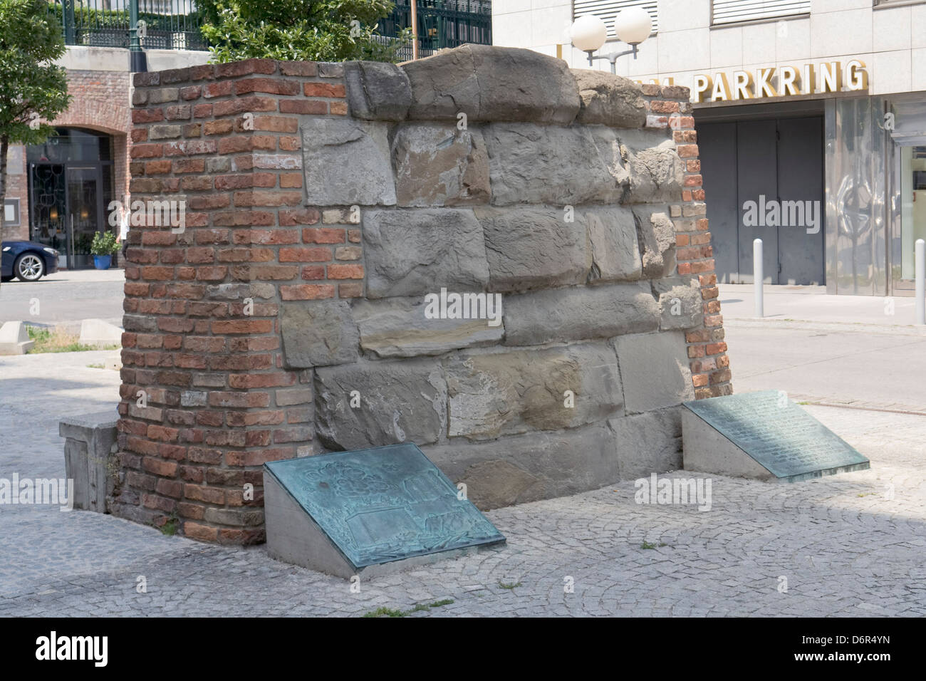 Stretch of old wall in Vienna Stock Photo - Alamy