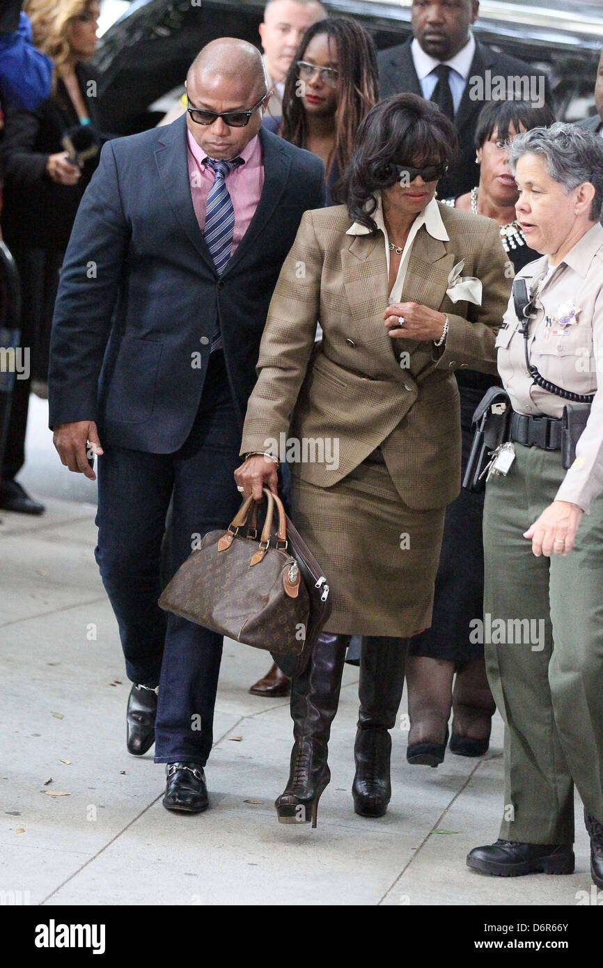 Randy Jackson and Rebbie Jackson arrive at Los Angeles Superior Court ...