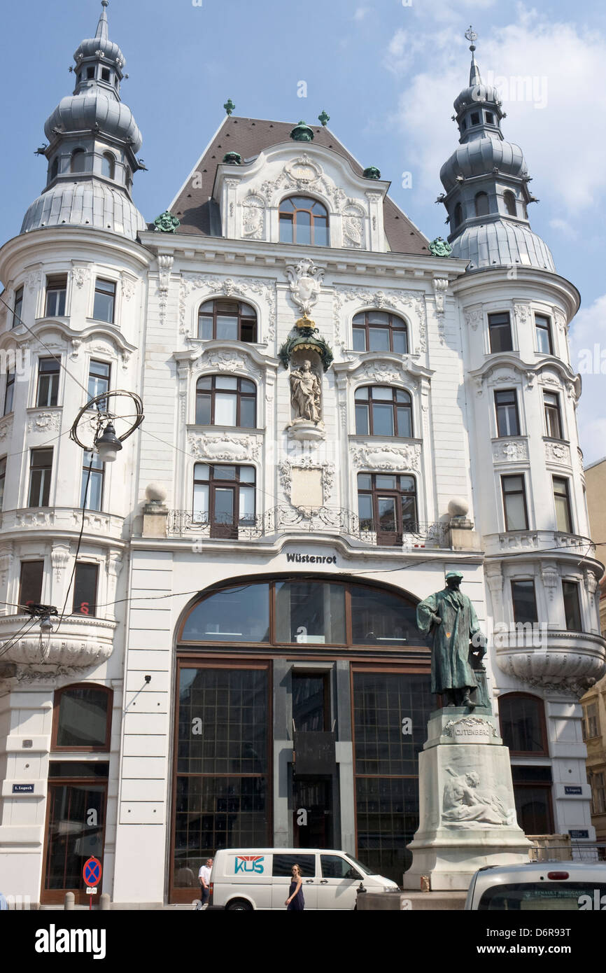 Historicist building hi-res stock photography and images - Alamy