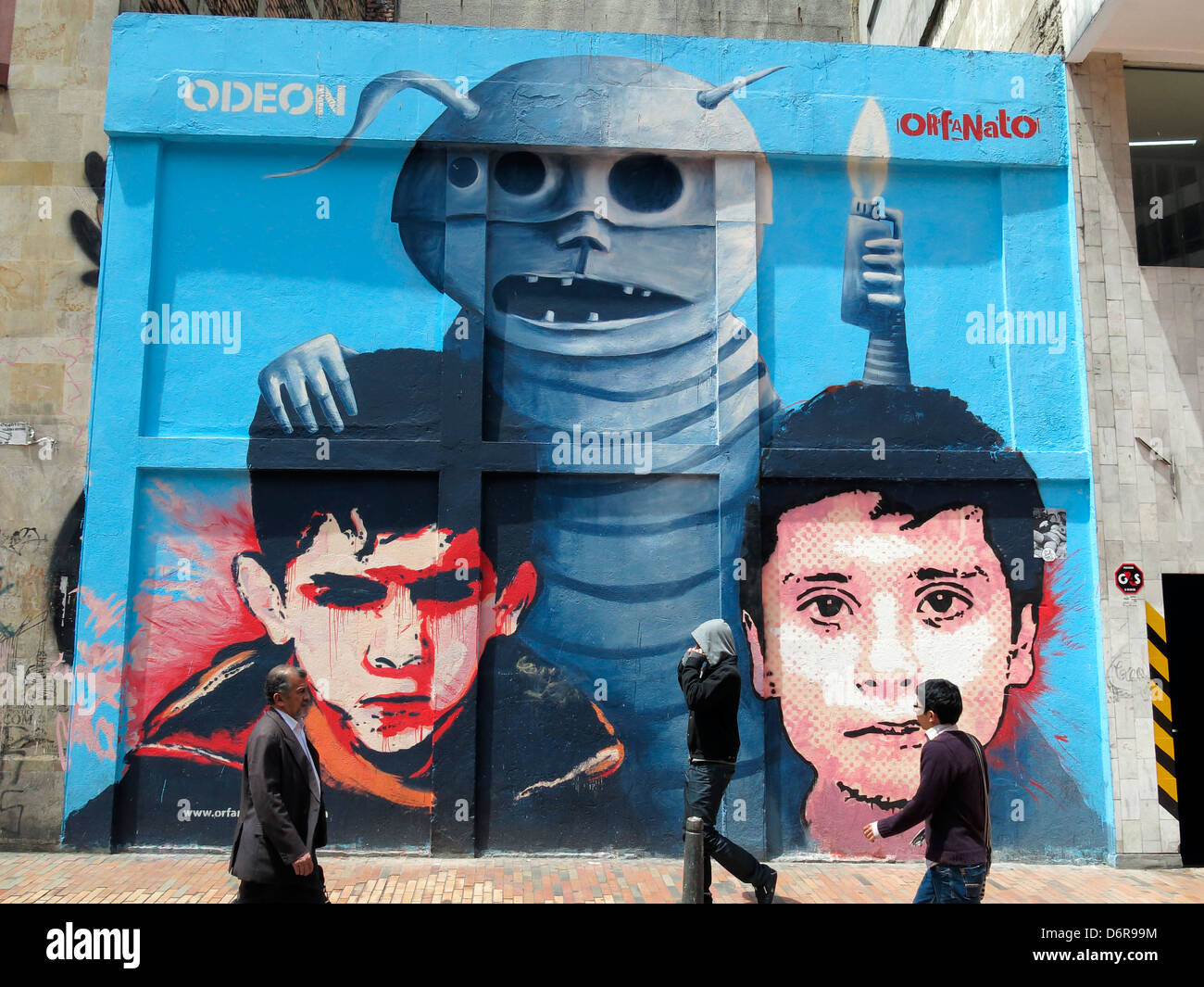Street art mural in Bogota, Colombia Stock Photo - Alamy