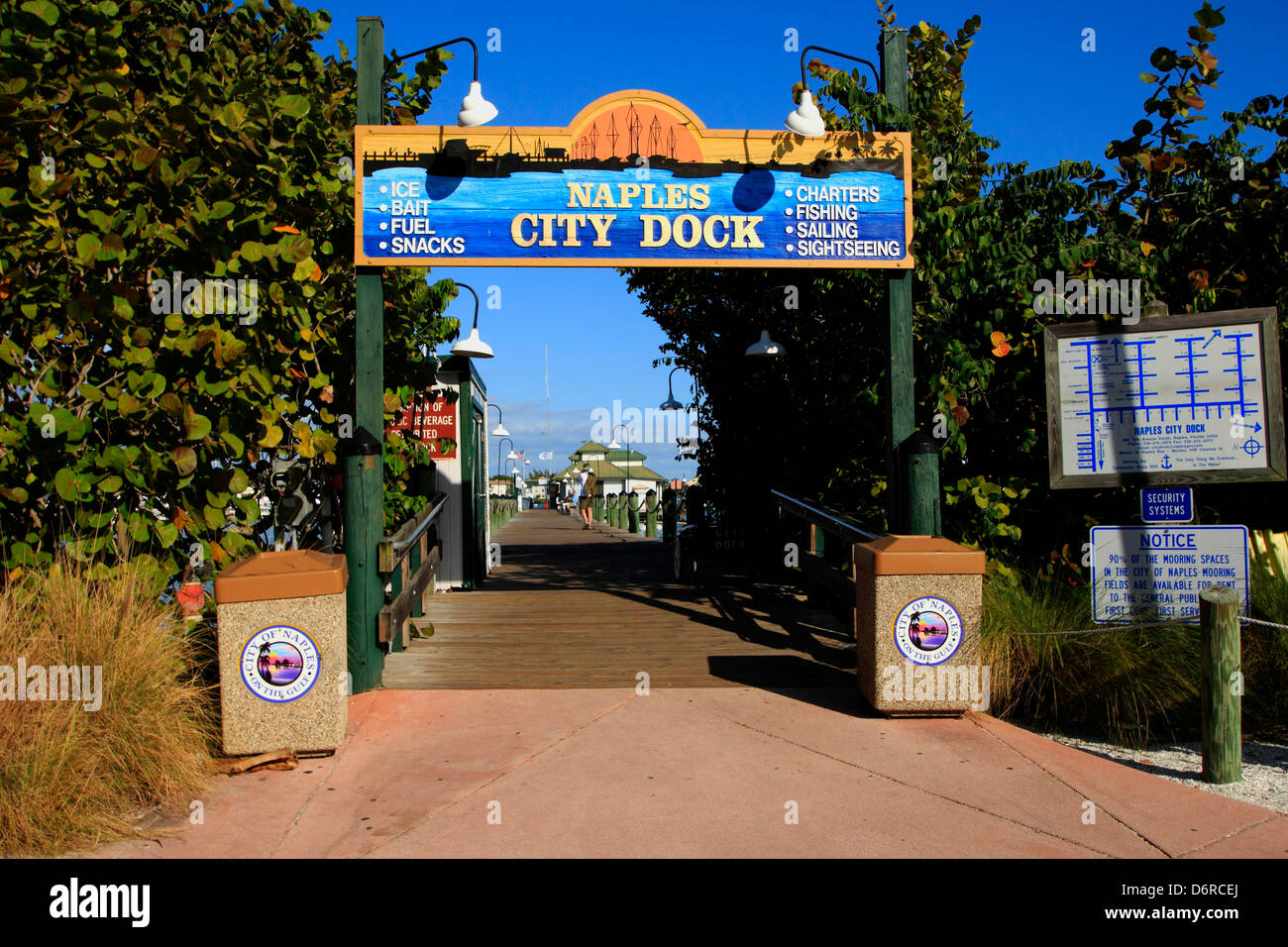 Naples florida pier sign hi-res stock photography and images - Alamy