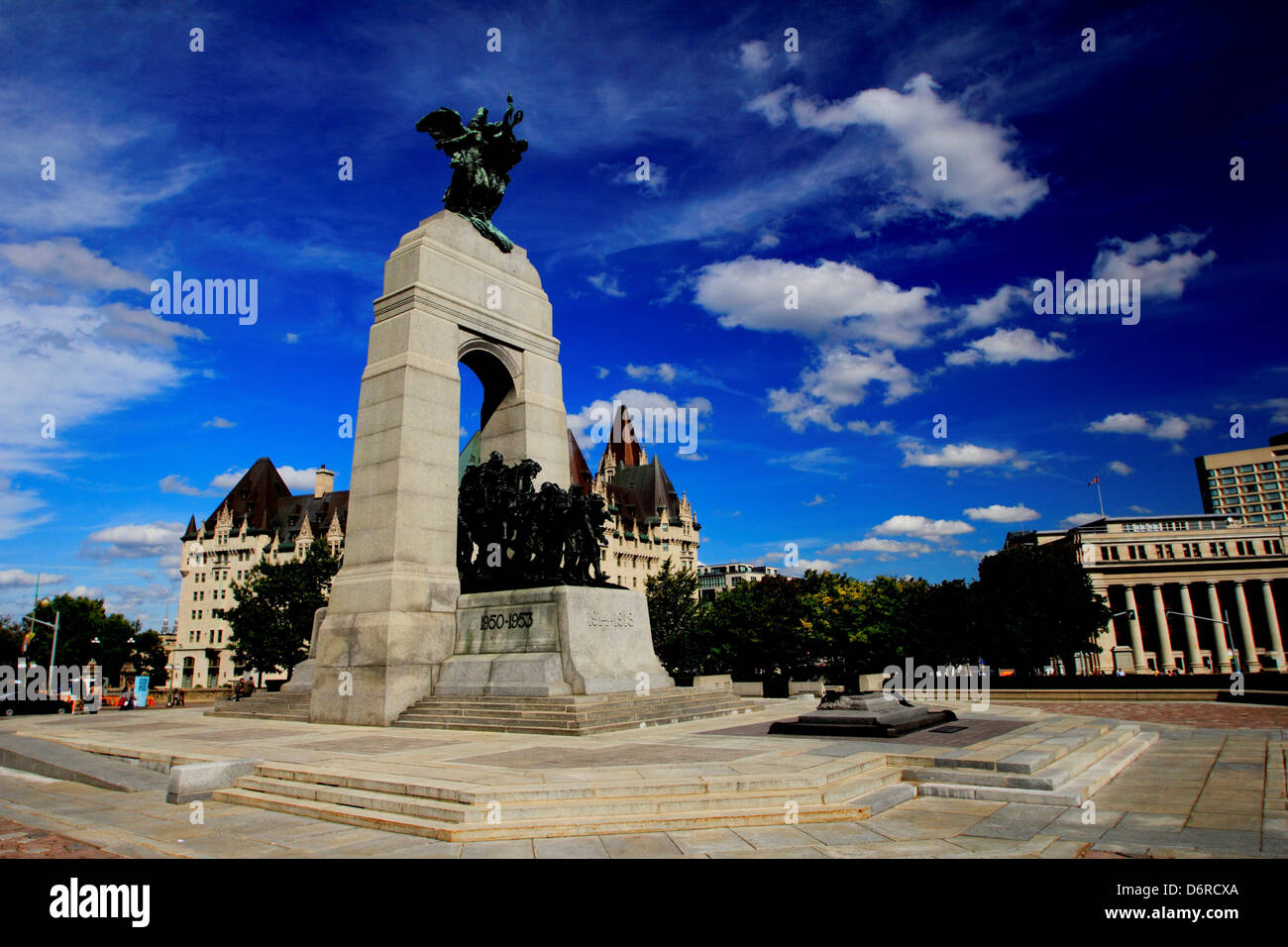 Confederation structure ottawa hi-res stock photography and images - Alamy