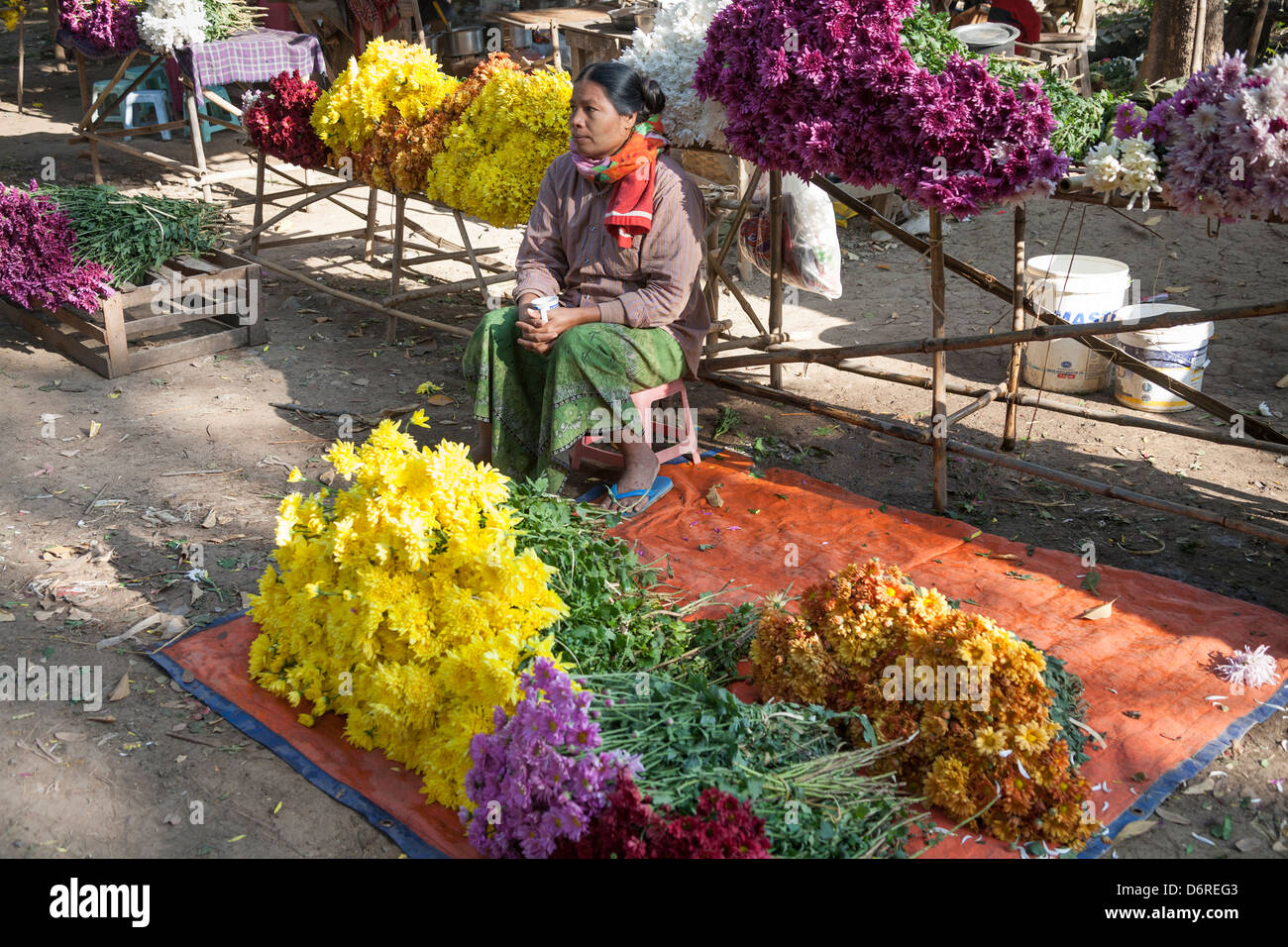 Burmese woman selling flowers hi-res stock photography and images - Alamy