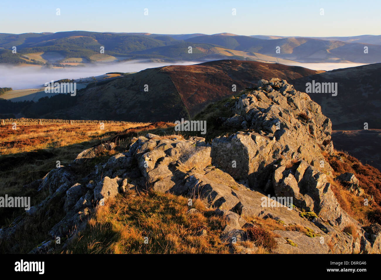Rocky outcrop scotland hi-res stock photography and images - Alamy