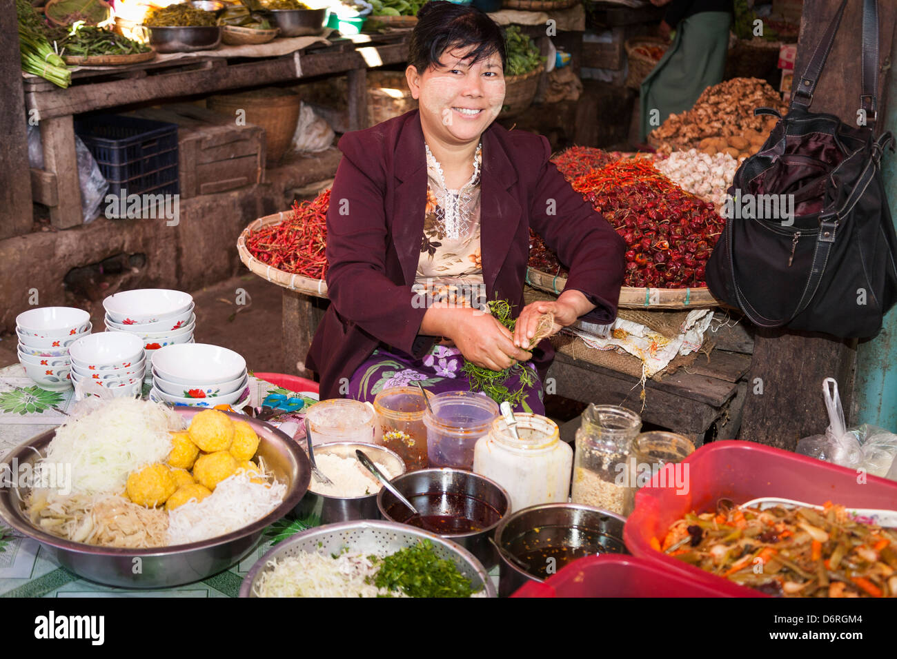 Market pyin oo lwin myanmar hi-res stock photography and images - Alamy