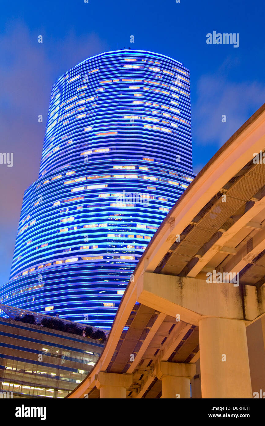 Miami Tower & Metromover, Miami, Florida, USA Stock Photo - Alamy