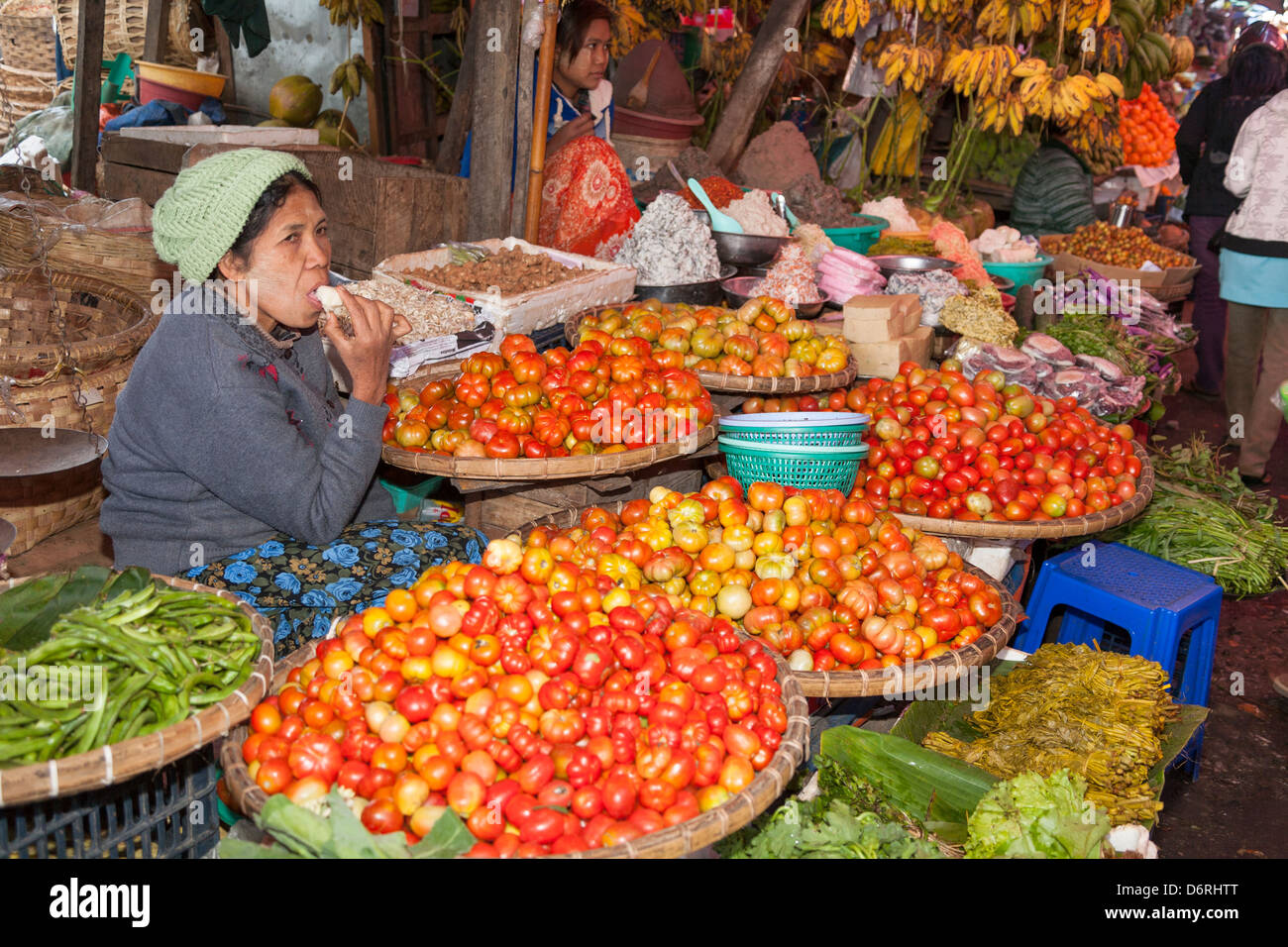Food stall in market, Pyin Oo Lwin, also known as Pyin U Lwin and ...