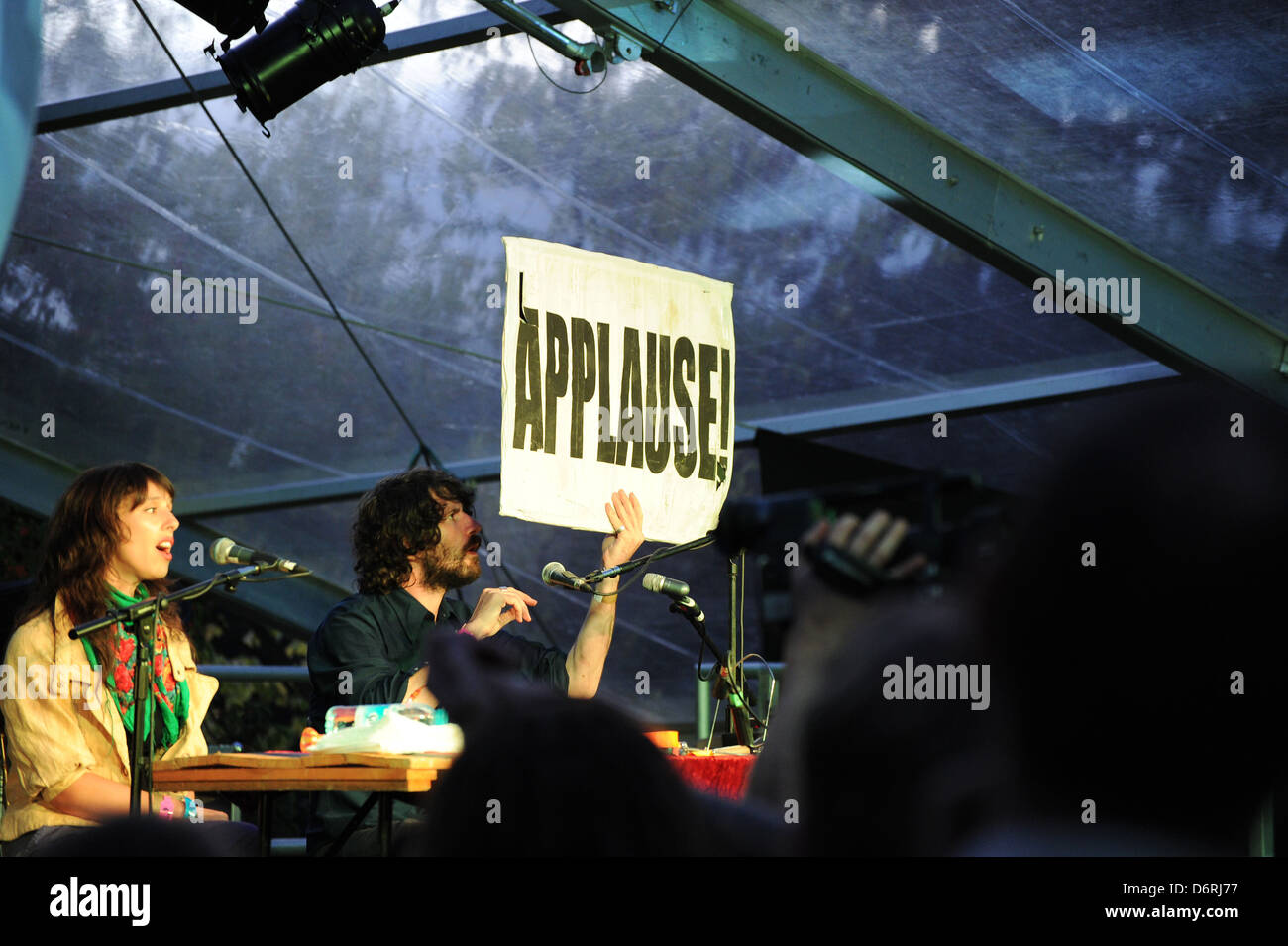 Gruff Rhys playing the MAIN STAGE at the Moseley Folk Festival in ...