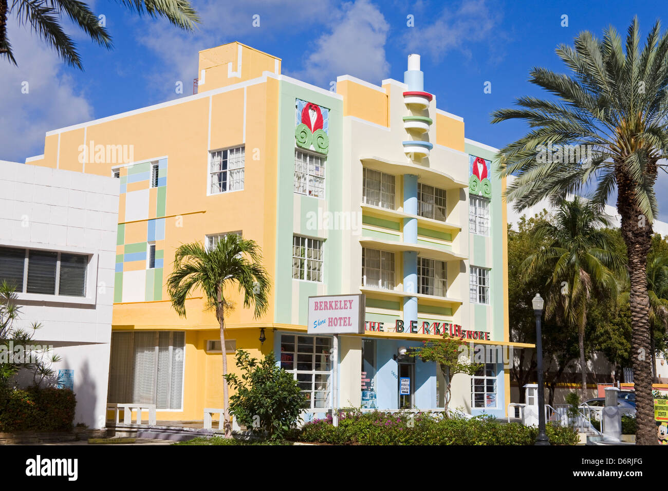 Americana Hotel Collins Avenue - Card00869 Fr map of hotels on collins ...