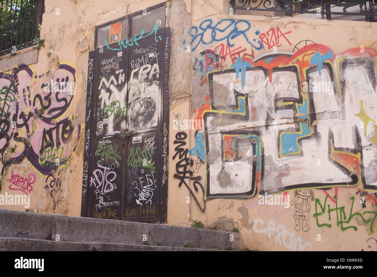 Graffiti in athens hi-res stock photography and images - Alamy