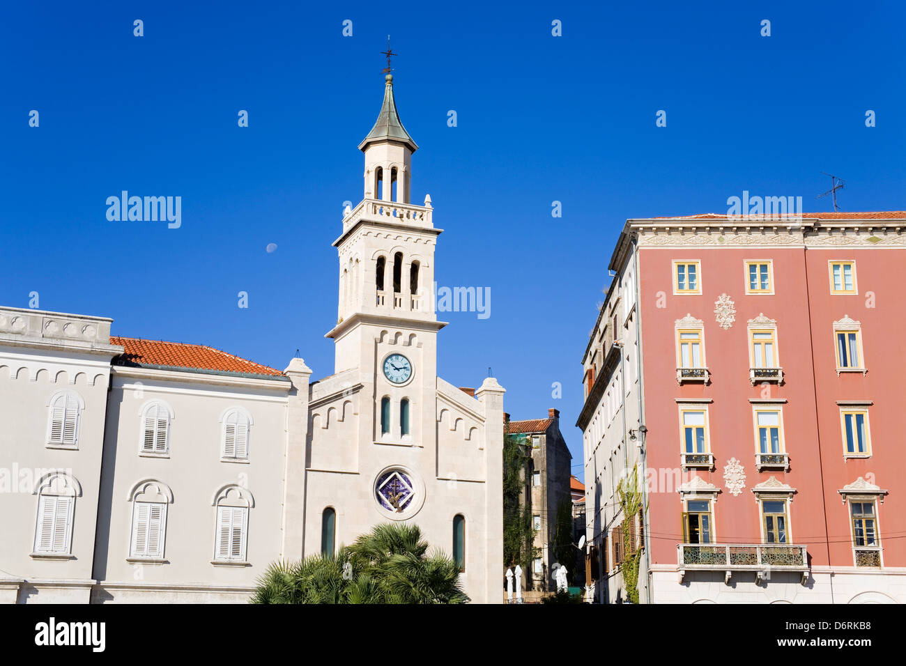 St francis church hi-res stock photography and images - Alamy