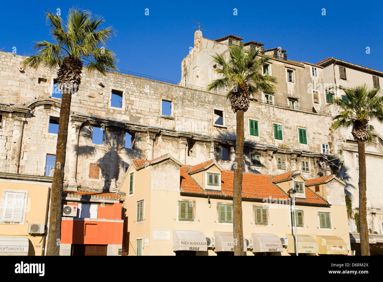 Historic split hi-res stock photography and images - Alamy
