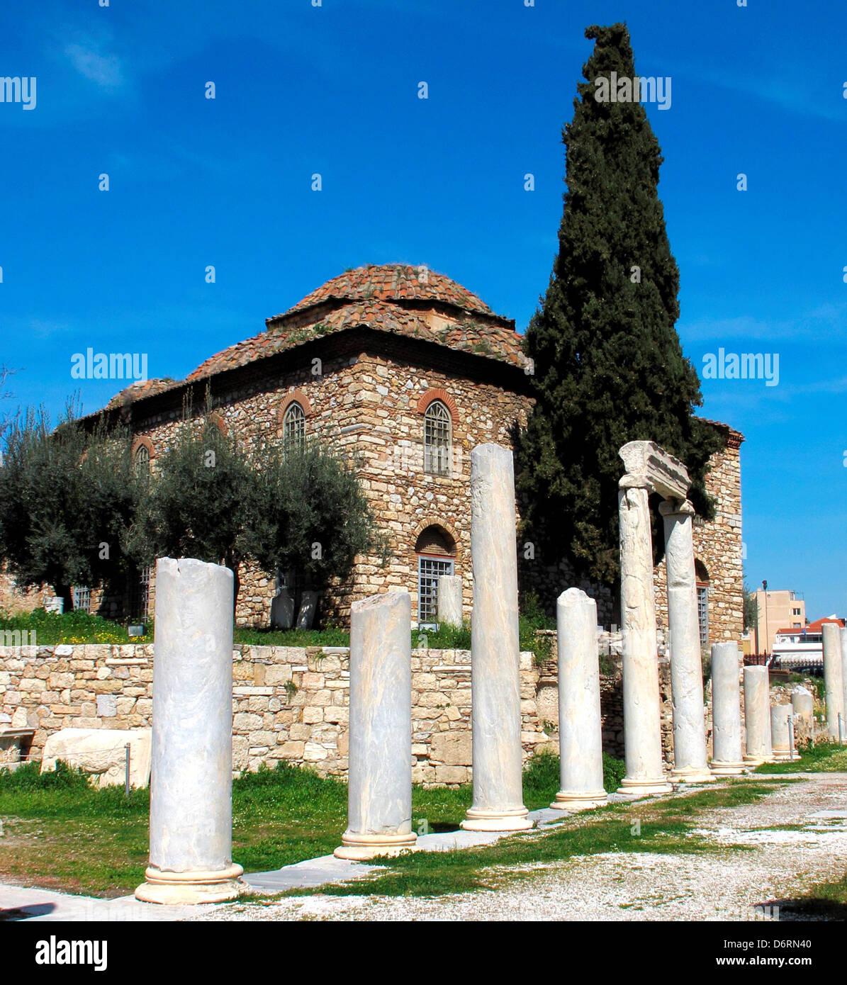 Greece, Athens, Aerides, Plaka, Ancient columns Stock Photo - Alamy