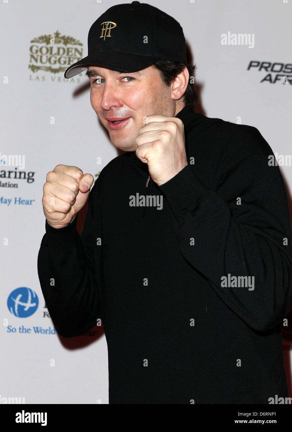 Phil Hellmuth Jr Celebrities, Poker Pros and Football Stars Raise Their ...
