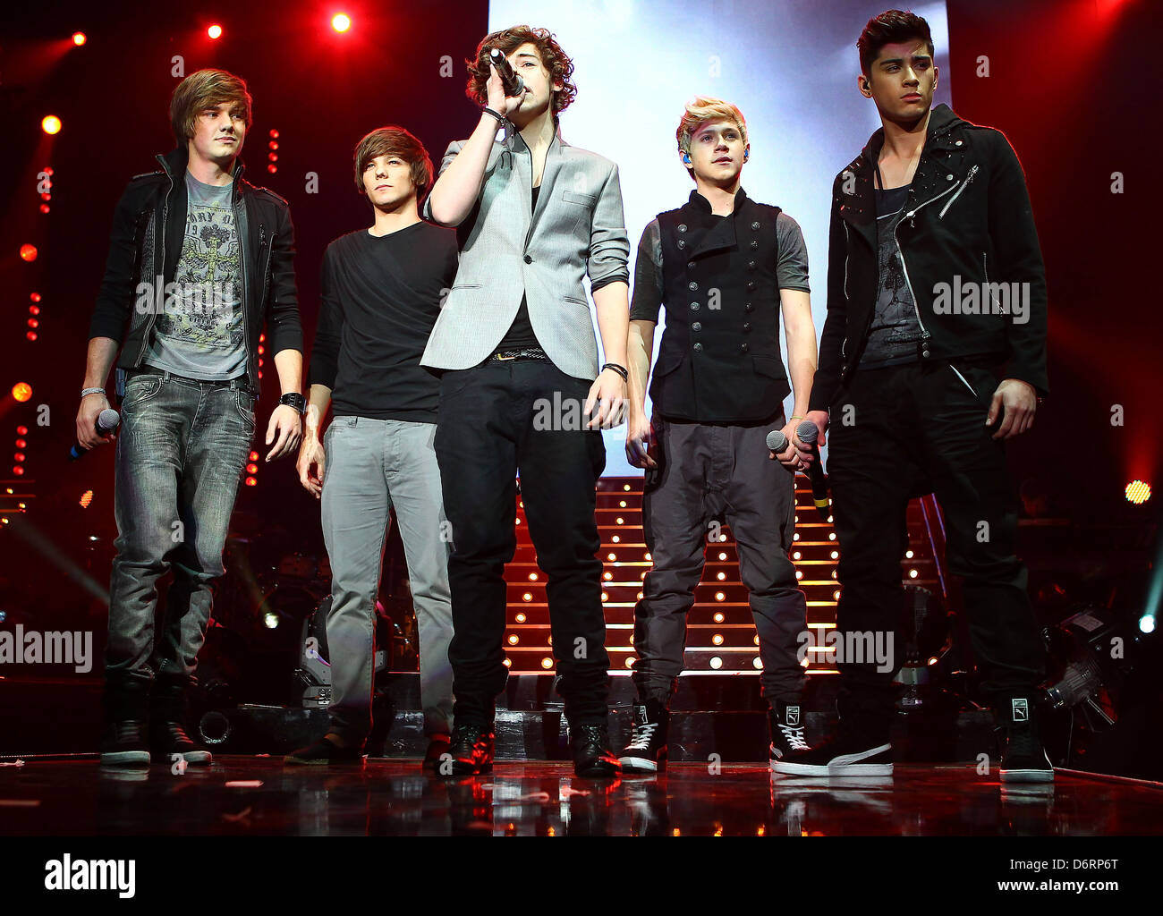 One Direction performances from the opening night of 'The X Factor ...