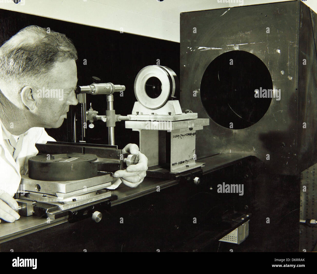 1960s lab equipment hi-res stock photography and images - Alamy