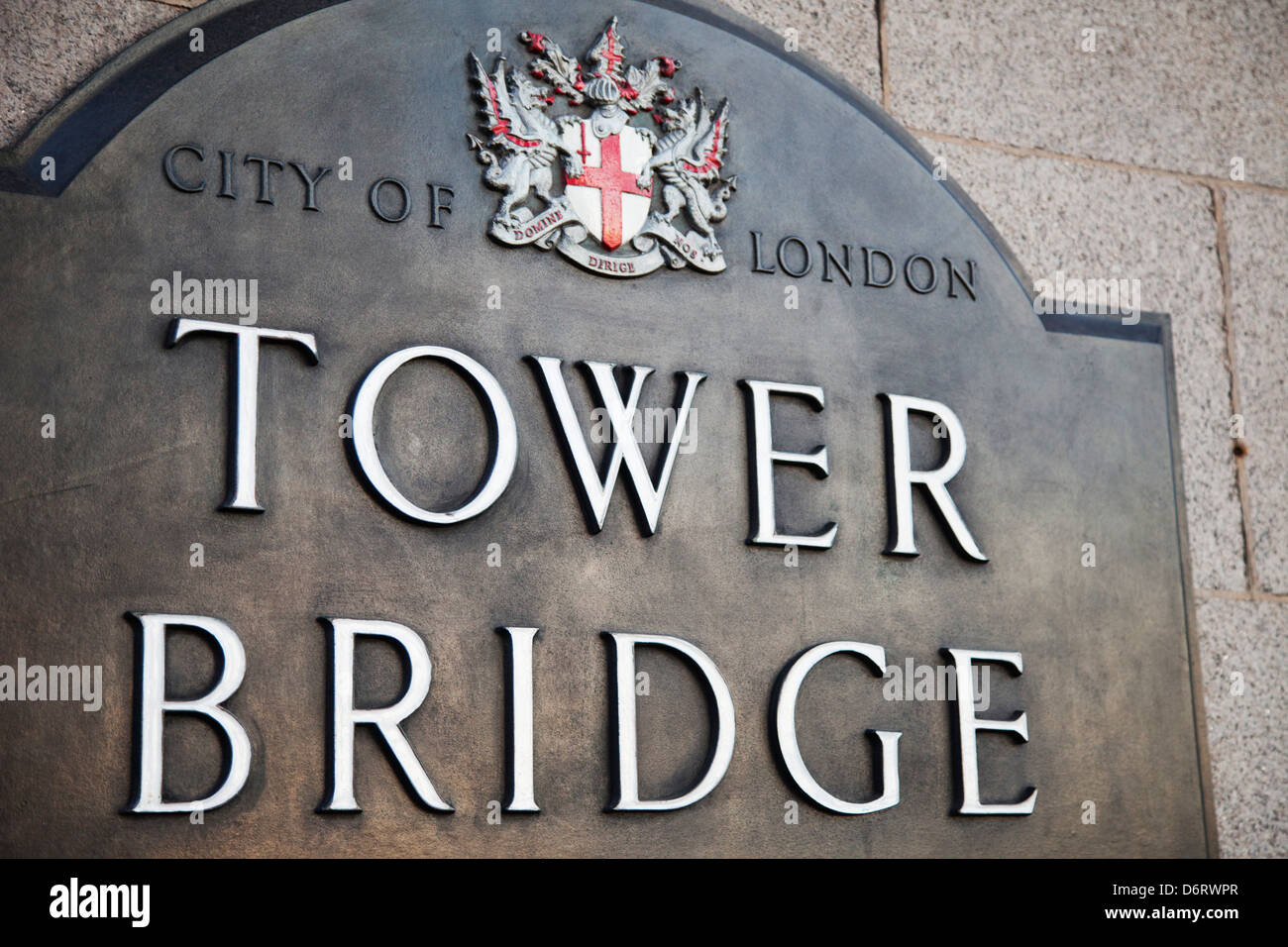 Tower bridge plaque sign hi-res stock photography and images - Alamy