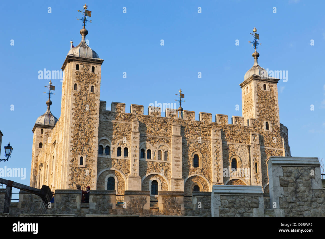 The tower of london white tower hi-res stock photography and images - Alamy